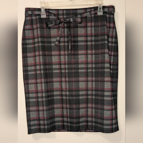 Carole Wren | Skirts | Carole Wren Plaid Womens Skirt In Black And Red ...